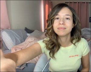Pokimane No Makeup Look Streaming Experiment - The Beauty Bit